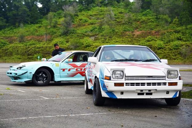 Drifting 101 (Introduction to Drifting) 1st lesson of the new year 2017 ...